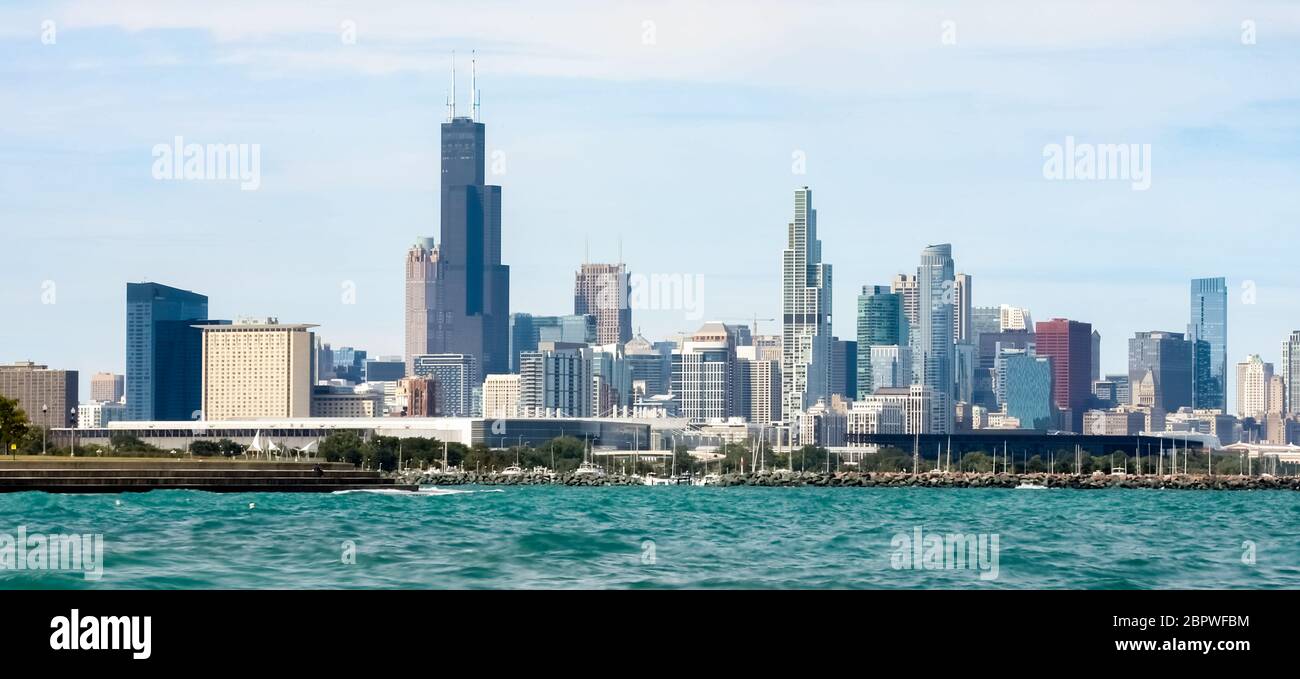 Chicago lakefront skyline including views of Lake Michigan and the ...