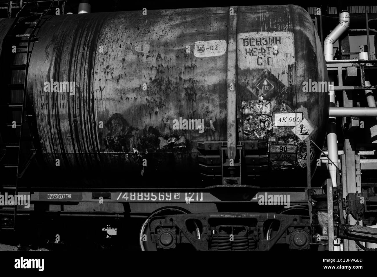 Oil train wagons on oil refinery Stock Photo - Alamy