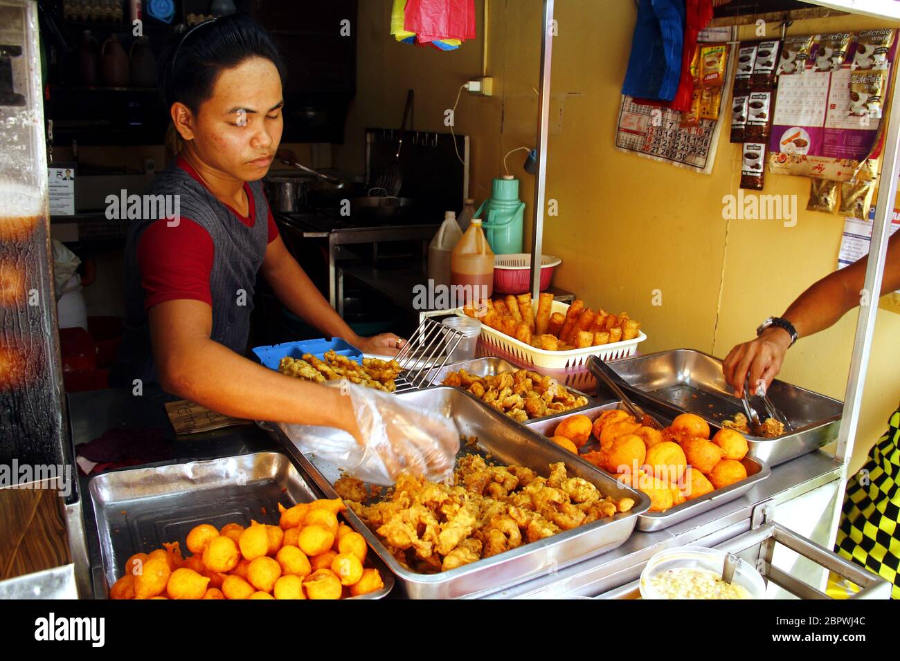 Filipino food kiosk hi-res stock photography and images - Alamy