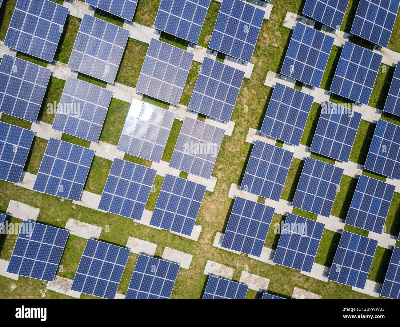 Top view of solar panel power plant Stock Photo - Alamy