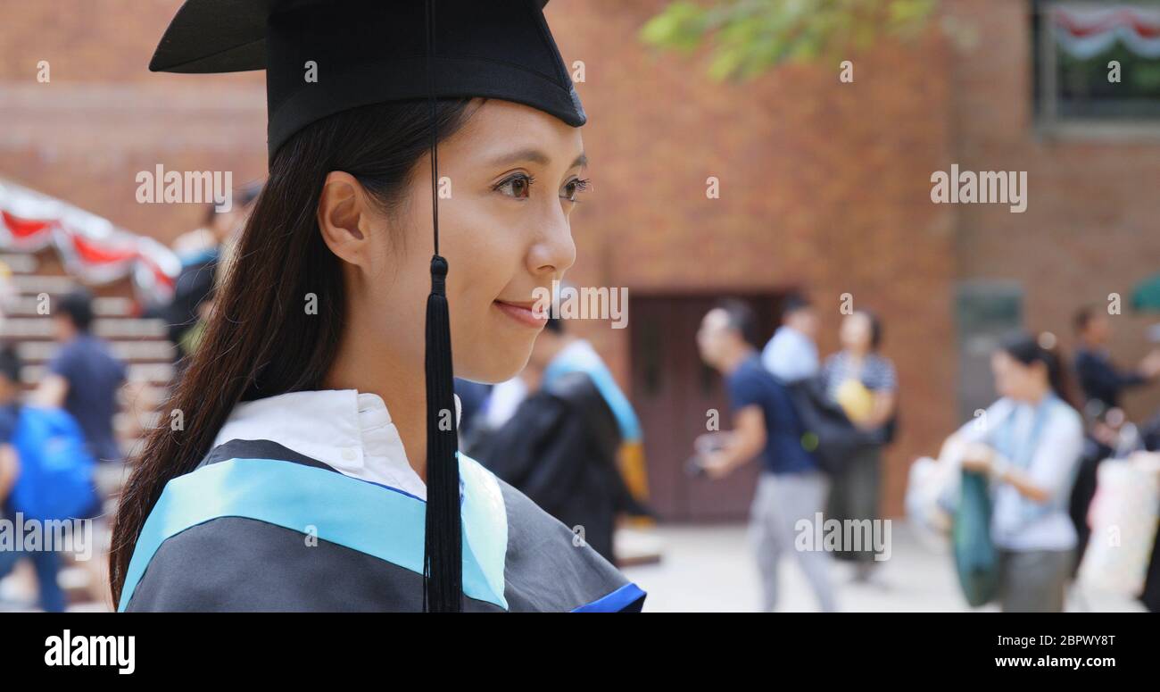 Young asian woman graduation in university campus Stock Photo - Alamy