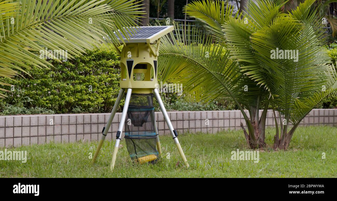 Trap solar energy hi-res stock photography and images - Alamy