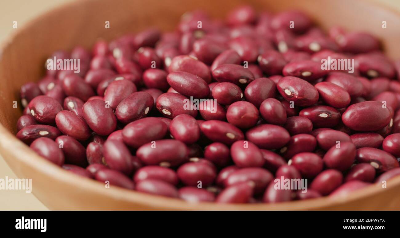 Red mung bean red bean aduki bean hi-res stock photography and images ...