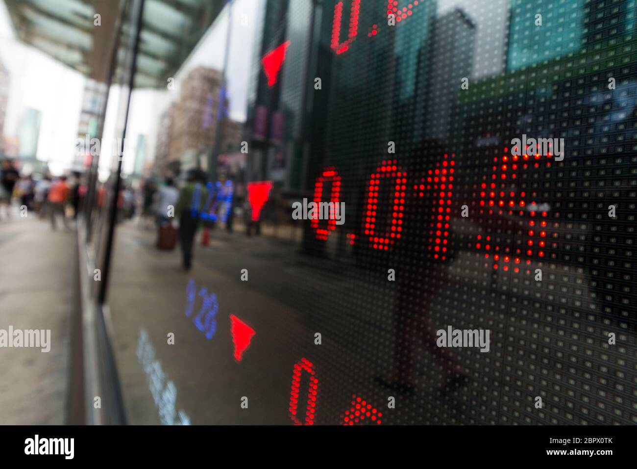 Stock market led screen hi-res stock photography and images - Alamy
