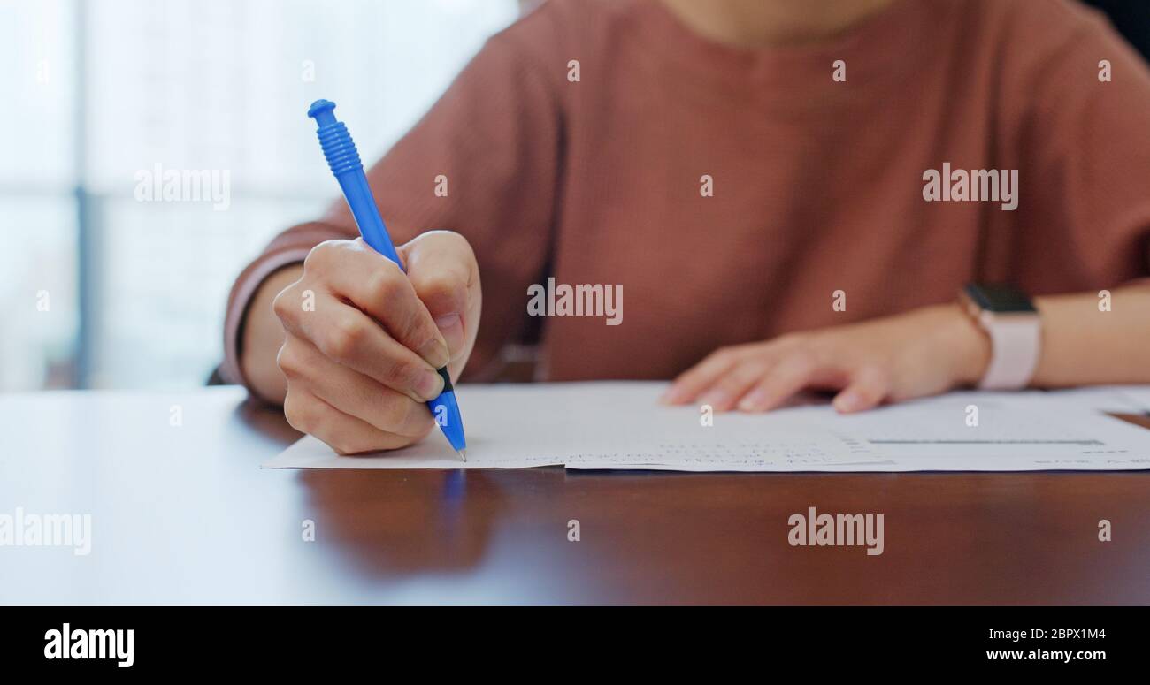 Woman study home write on hi-res stock photography and images - Alamy