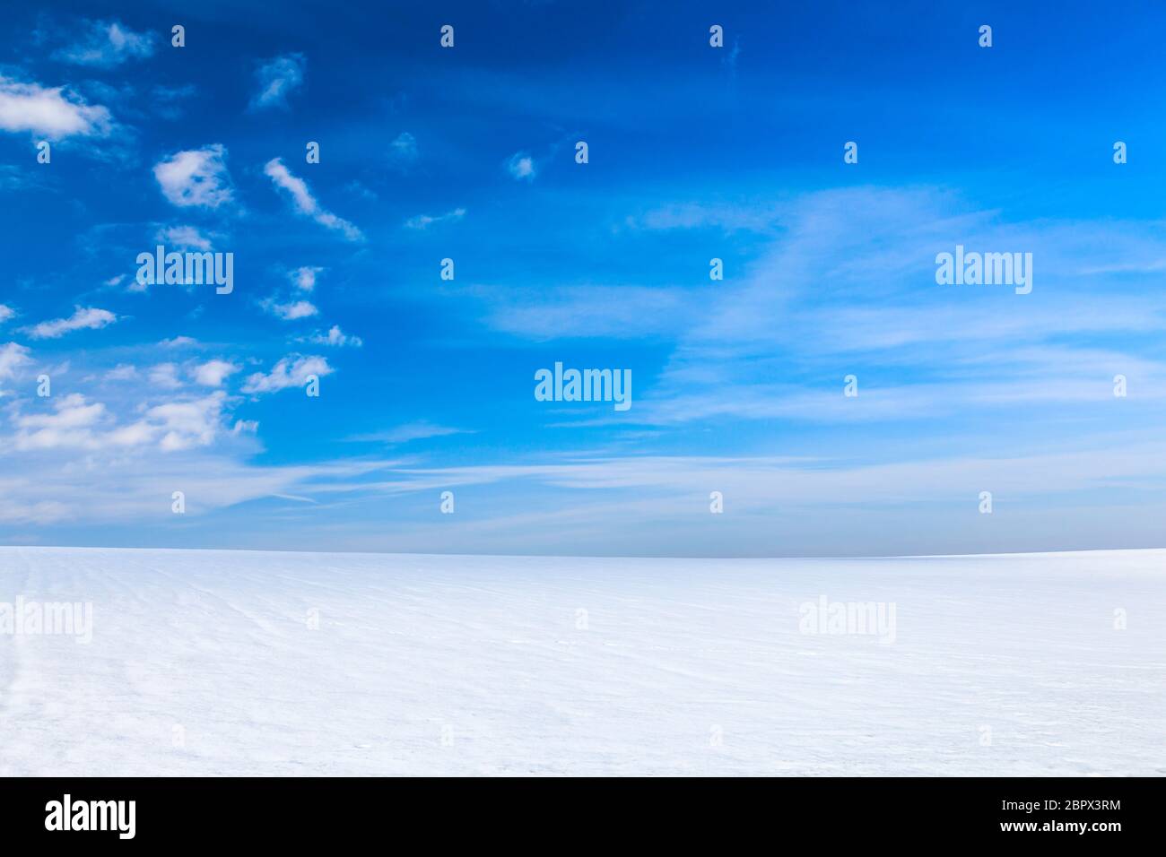 Snow landscape bright sky hi-res stock photography and images - Alamy