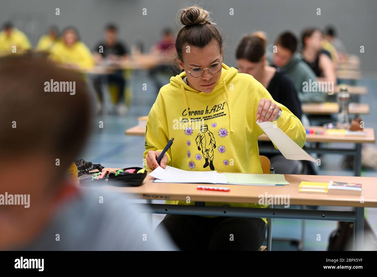 Ravensburg, Germany. 20th May, 2020. A pupil is looking at the ...