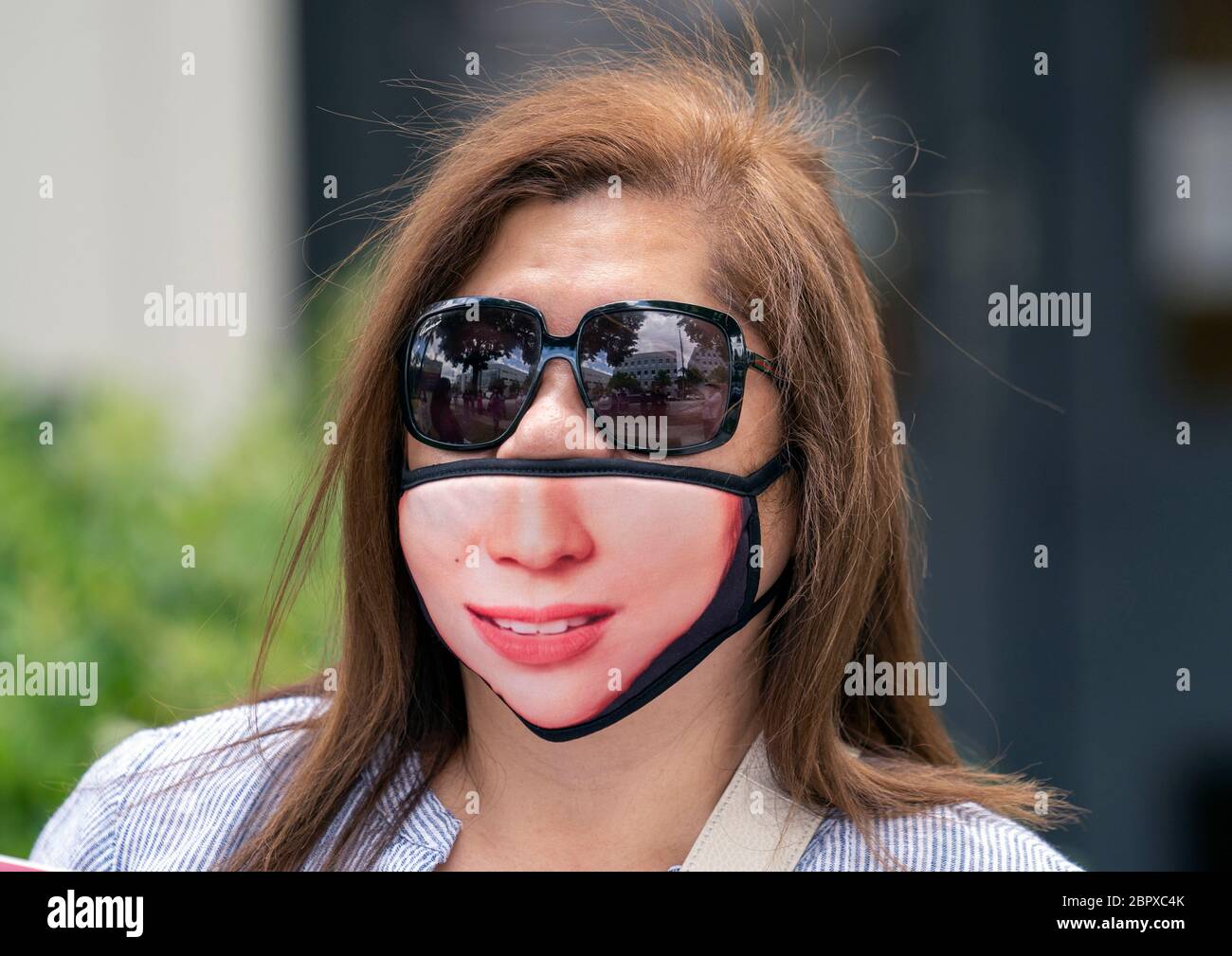Inadequate personal protective equipment hi-res stock photography and ...
