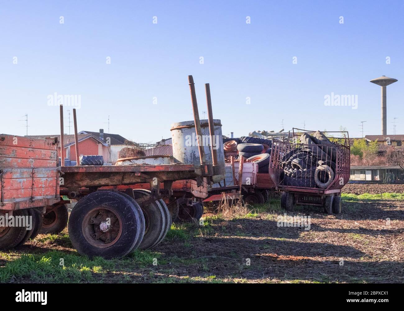 landfill for vehicle disposal Stock Photo - Alamy