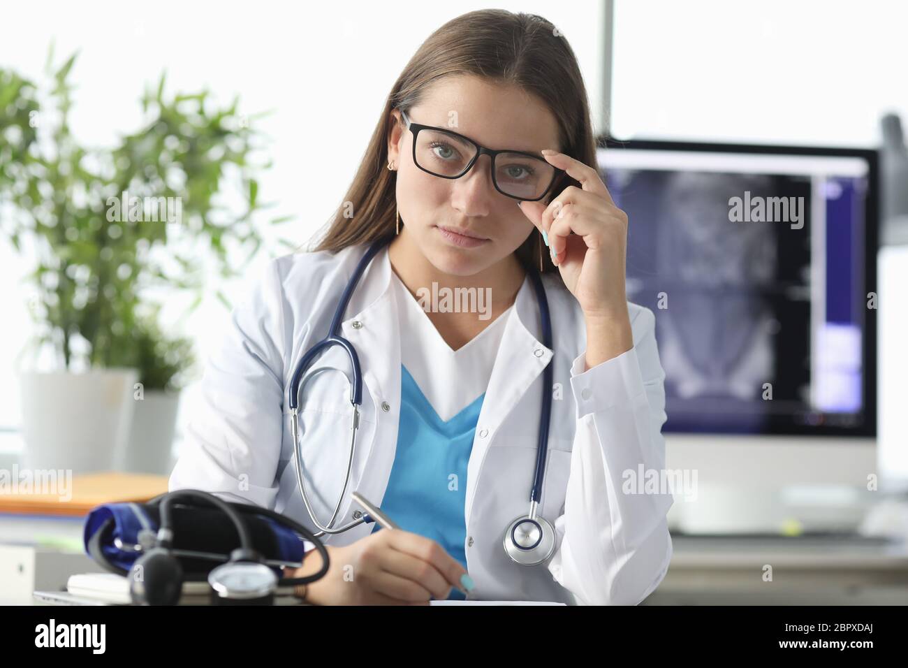 Therapist medical hi-res stock photography and images - Alamy