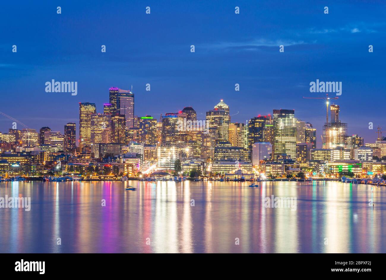 Seattle skyscraper hi-res stock photography and images - Alamy
