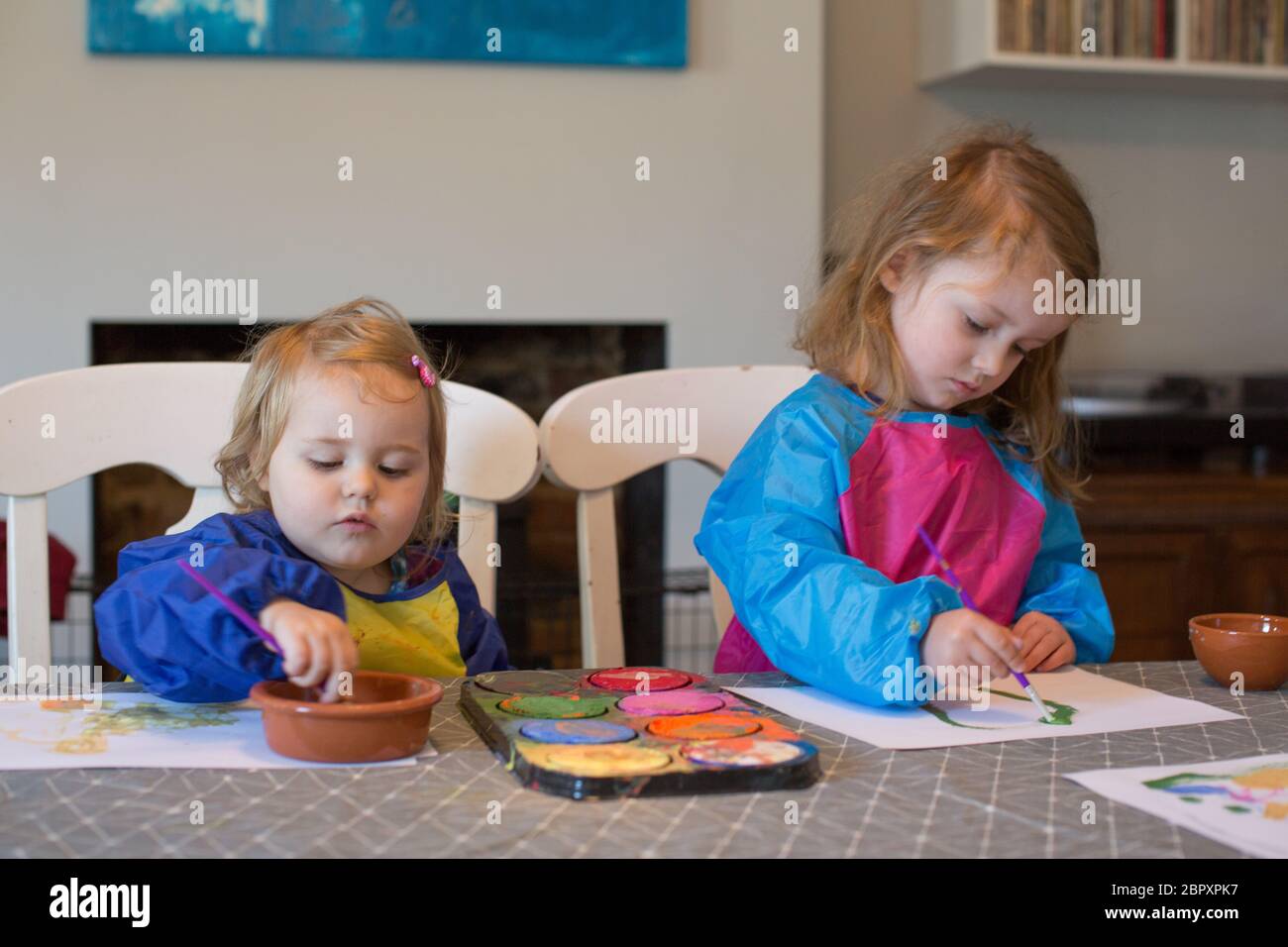 Girls classroom coloring hi-res stock photography and images - Alamy