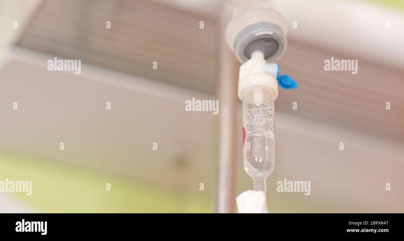 Hospital drip clear fluid hi-res stock photography and images - Alamy