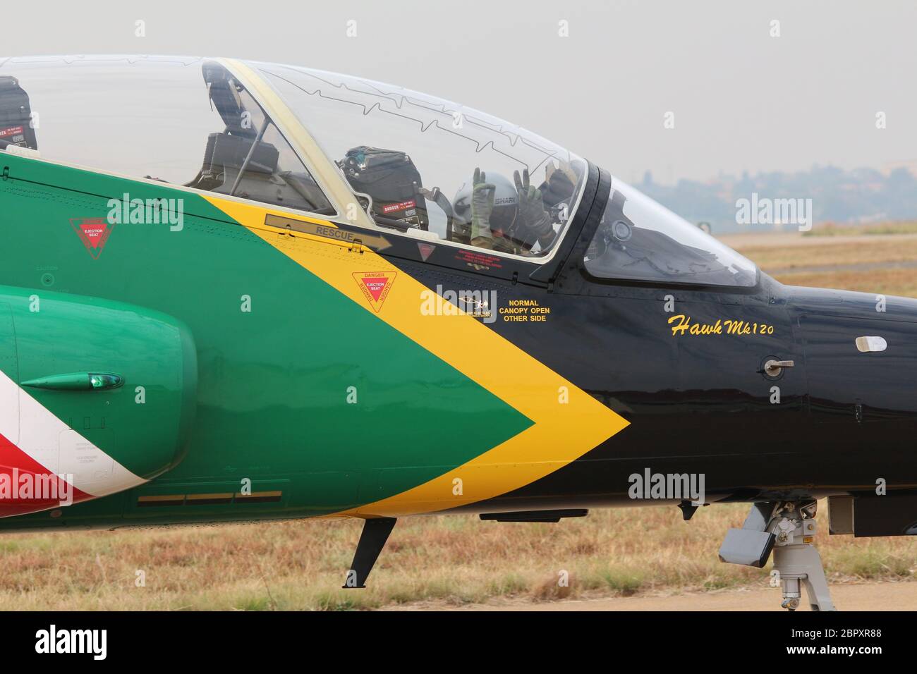 Hawk mk 120 hi-res stock photography and images - Alamy