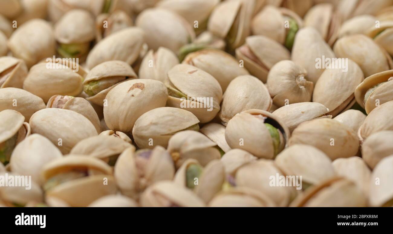 Pile of Baked pistachio Stock Photo - Alamy
