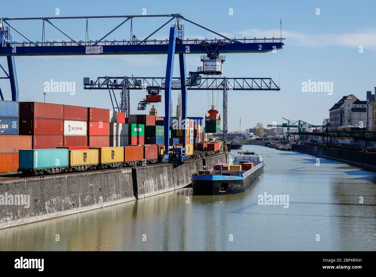 Frankfurt am Main, Hesse, Germany - Port of Frankfurt, port crane ...