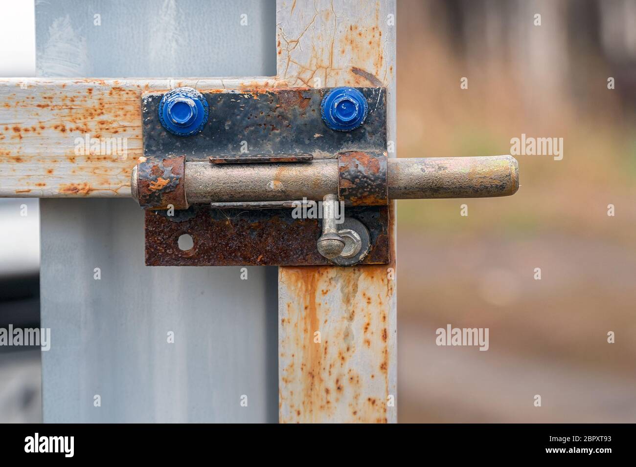 Lock garden gate latch hi-res stock photography and images - Alamy