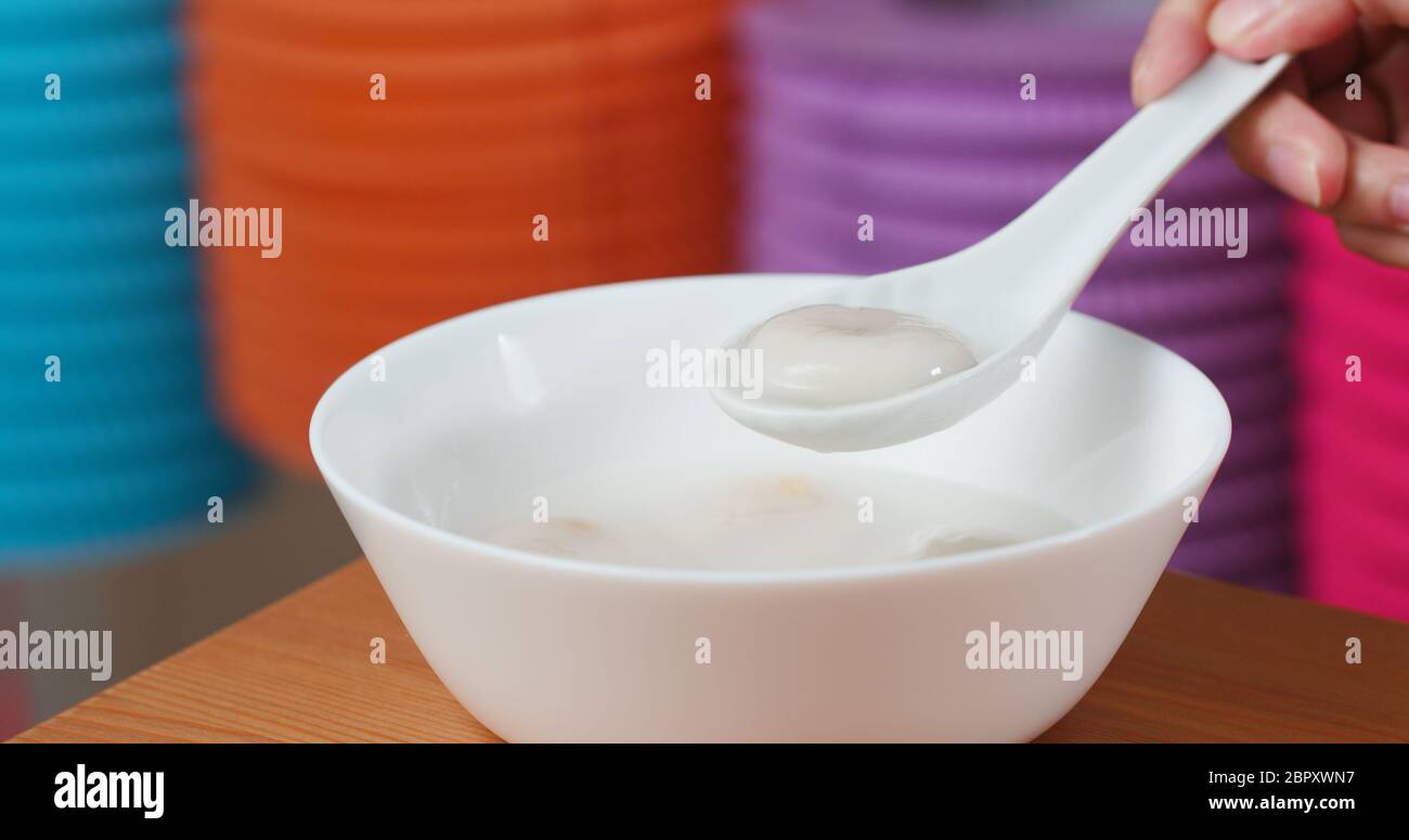 Tang yuan sweet dumpling hi-res stock photography and images - Alamy