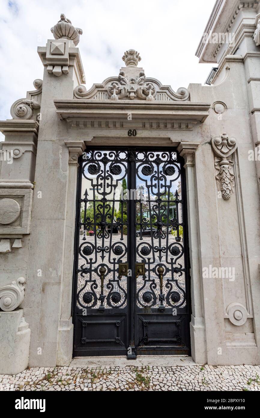 Neoclassical mansion detail hi-res stock photography and images - Alamy