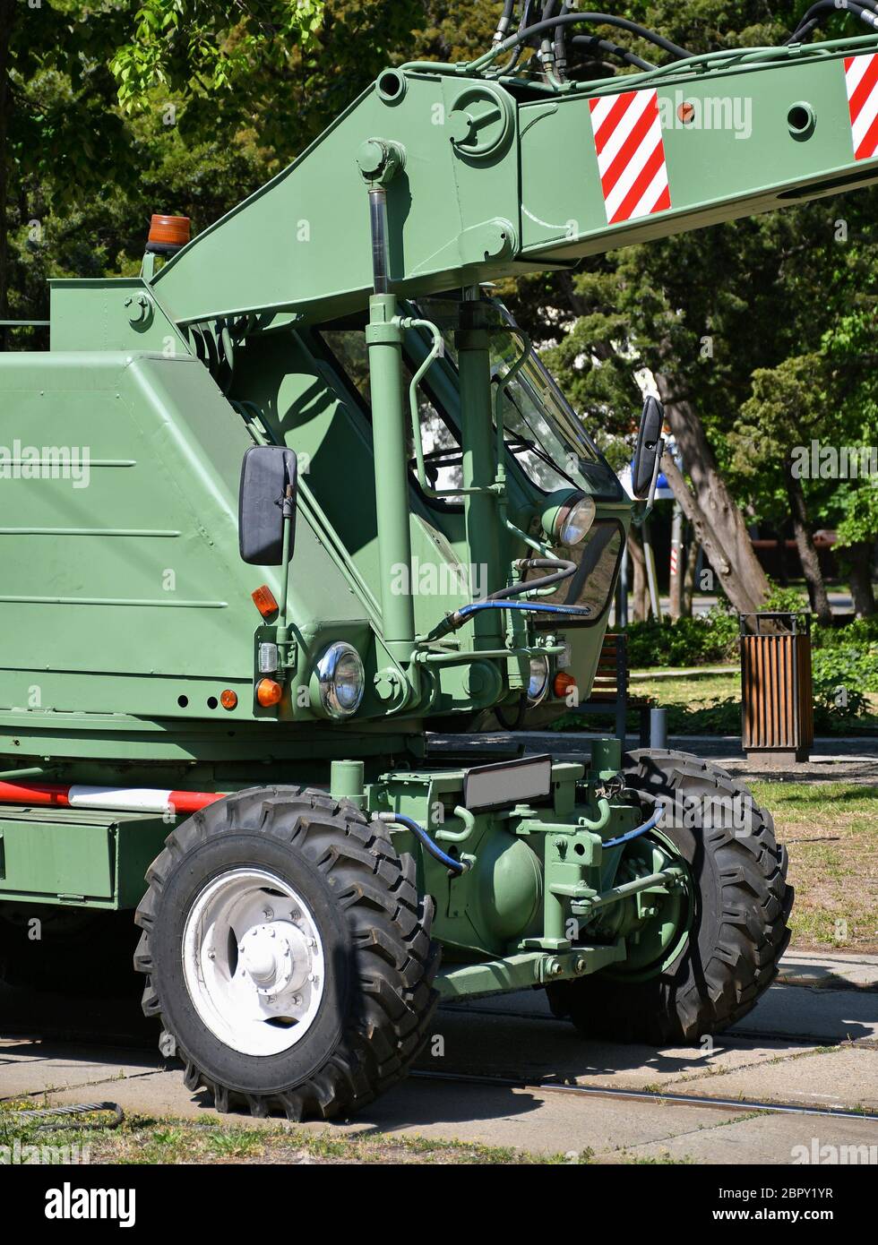 Grabber excavator stands at the railway construction Stock Photo - Alamy