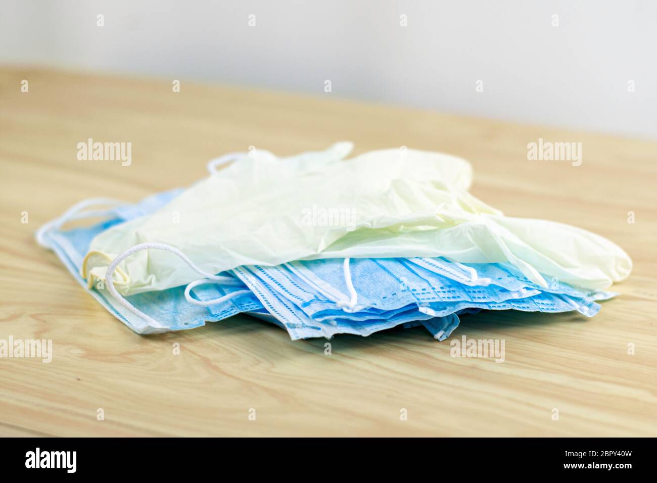 Sterile mask gloves on table hi-res stock photography and images - Alamy