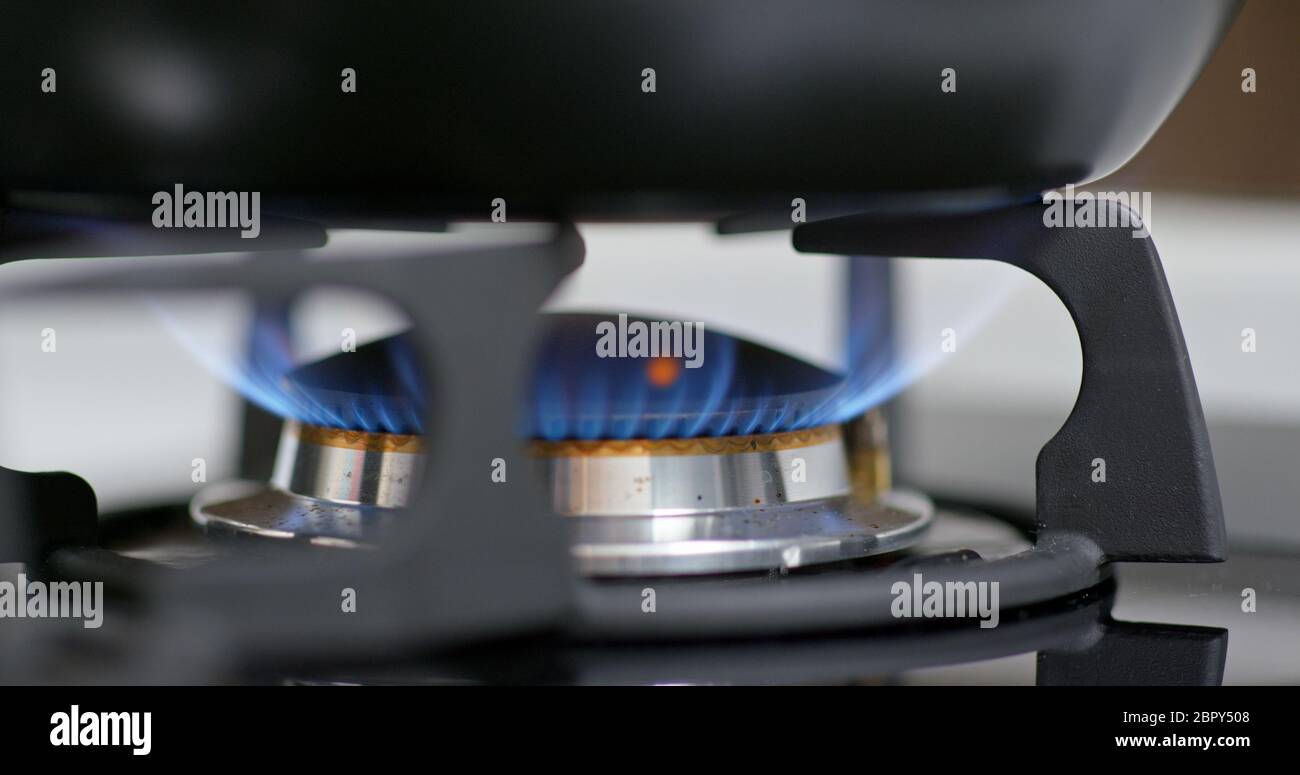 Gas cooking stove Stock Photo - Alamy