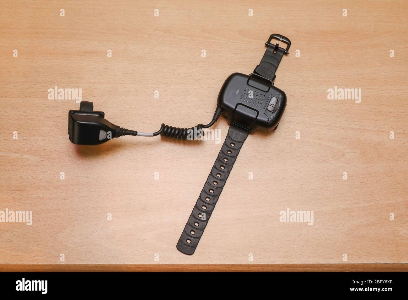 Ring and Bracelet Barcode Scanner Reader for Fast Picking in Warehouse Stock Photo - Alamy