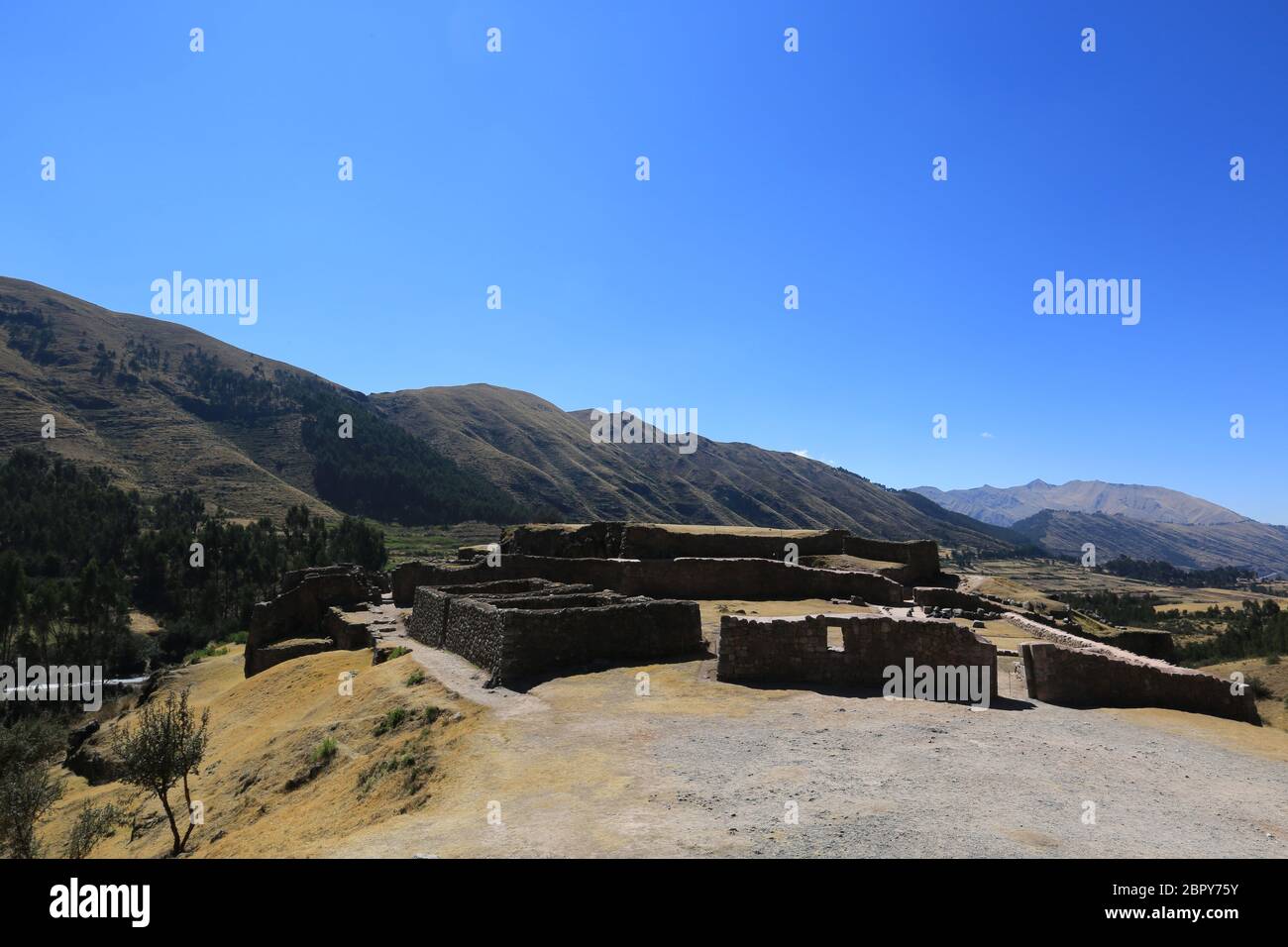 The ruins of the Incas complex of Puca Pucara Stock Photo - Alamy