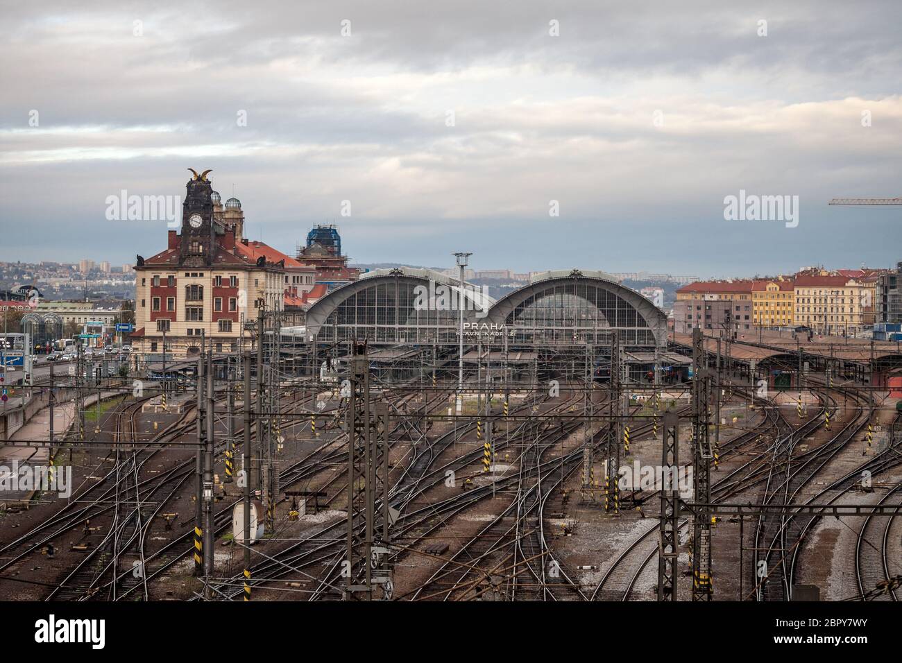 PRAGUE, CZECHIA - NOVEMBER 2, 2019: Main hall of Prague main train ...