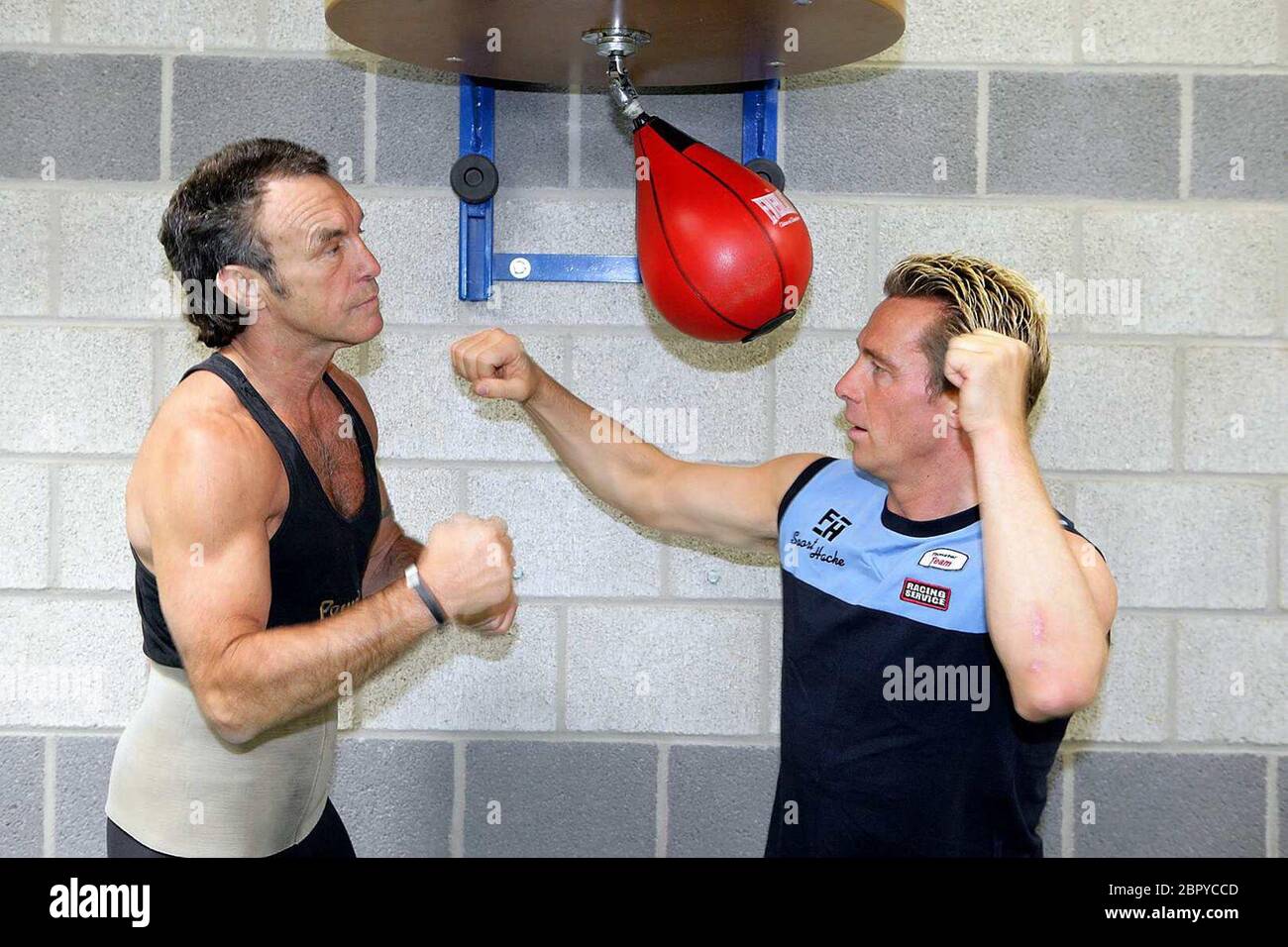 René Weller, Jürgen Milski / Boxtraining - Der ehemalige deutsche Boxer ...