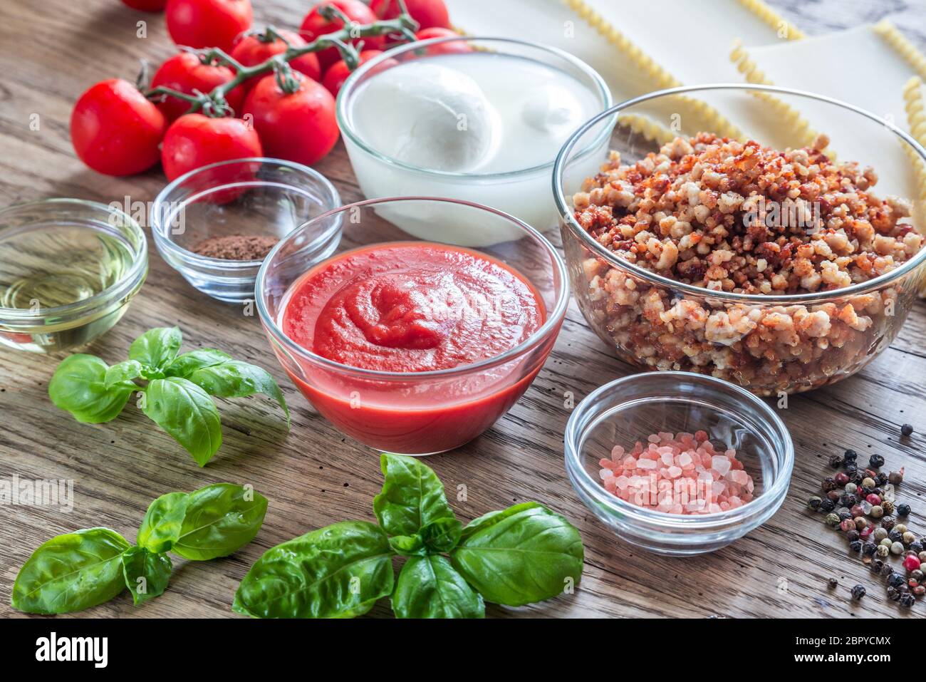 Ingredients for lasagne Stock Photo - Alamy