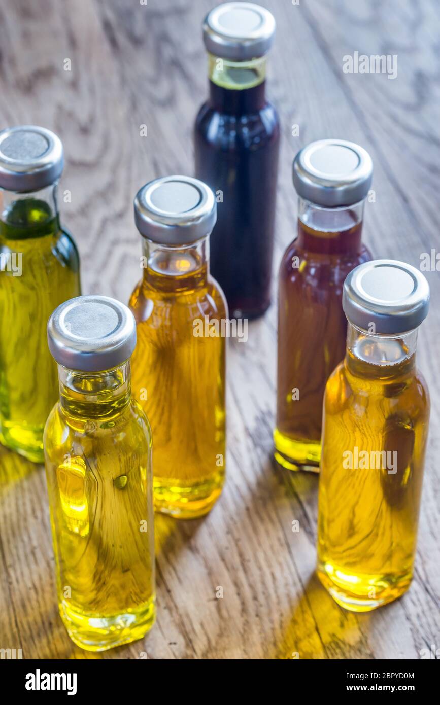 Bottles with different kinds of vegetable oil Stock Photo - Alamy
