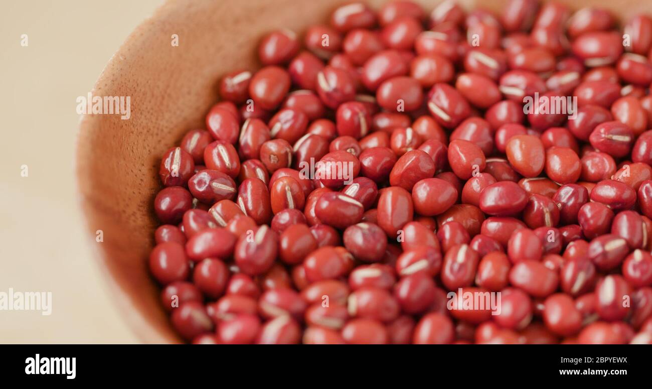 Red mung bean Stock Photo - Alamy