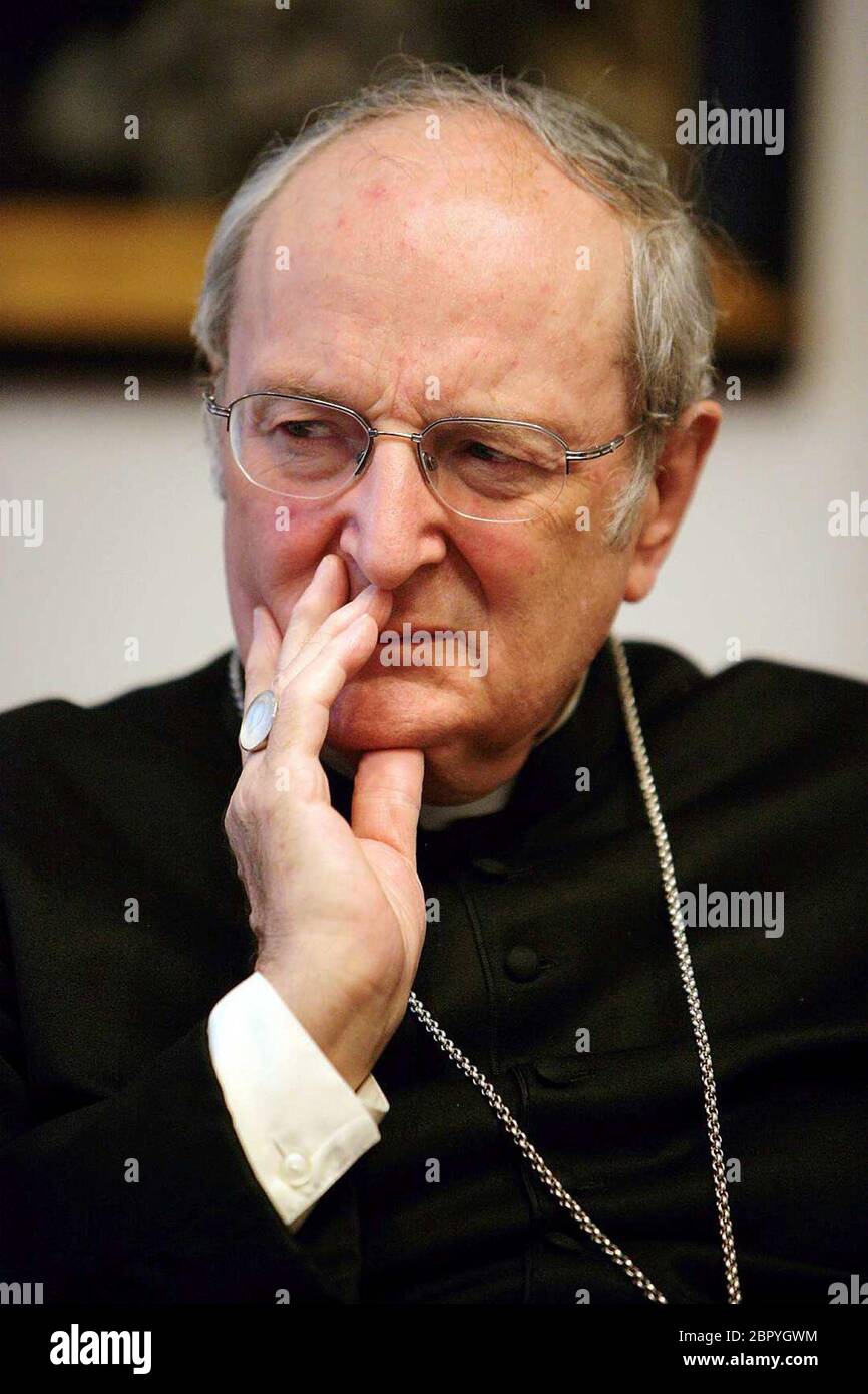 Interview - Der deutsche Joachim Kardinal Meisner Stock Photo - Alamy