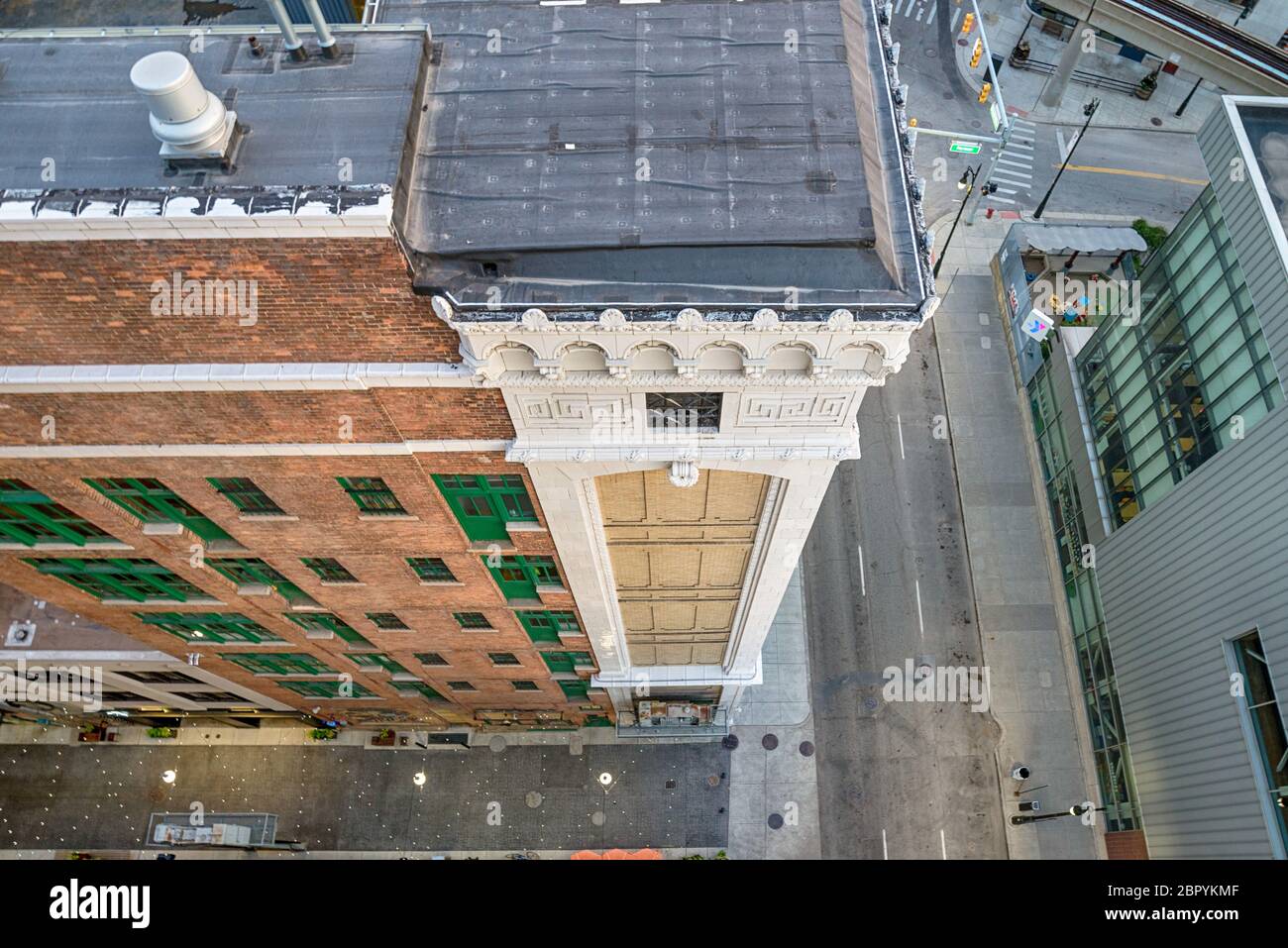 Street view of downtown area of Detroit Stock Photo - Alamy
