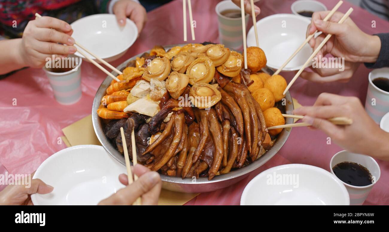 China family eat house hi-res stock photography and images - Alamy