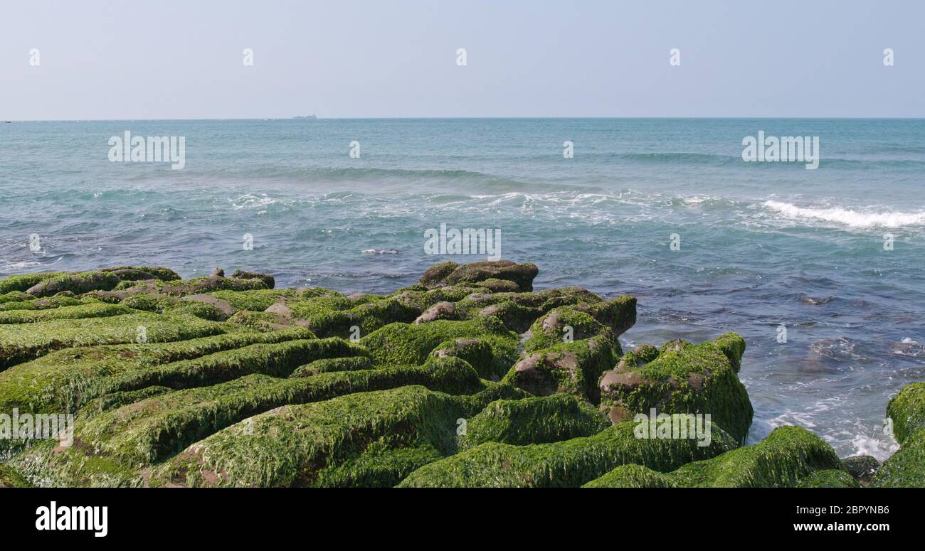 Beautiful ocean and wave in sunny day, Laomei Green Reef in Taipei ...