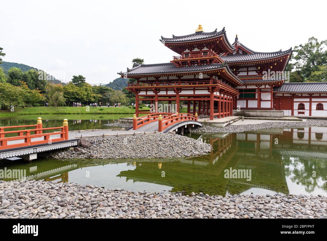 Beautiful kyoto byodo in temple hi-res stock photography and images - Alamy