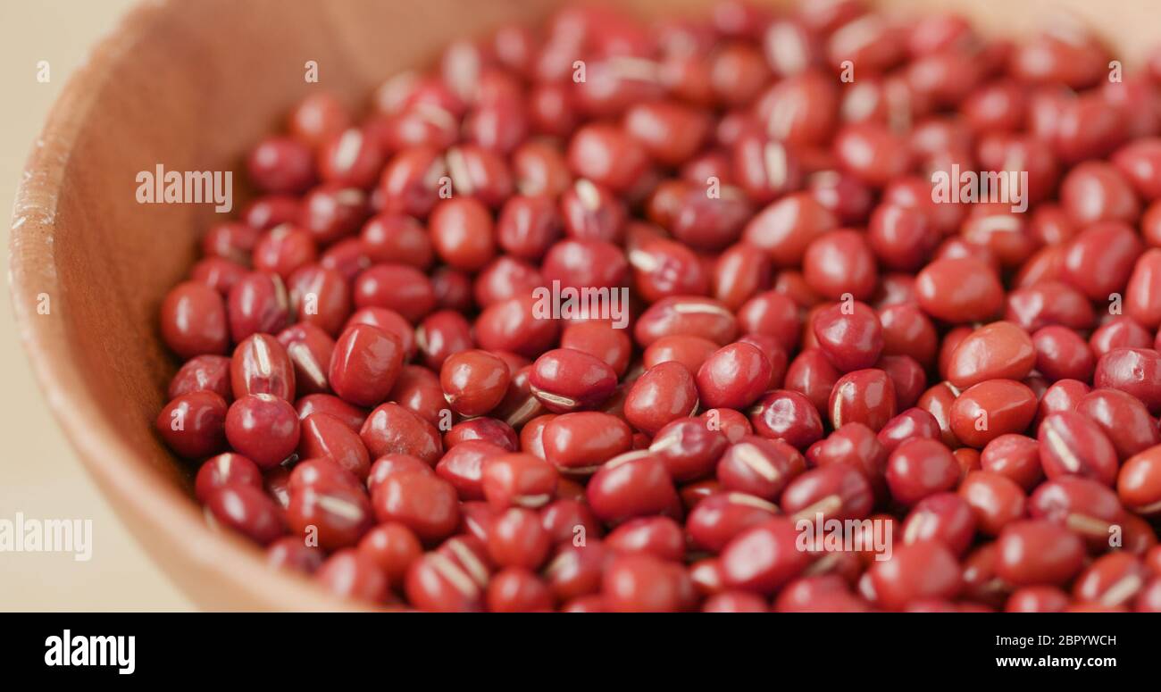 Pile of red mung bean Stock Photo - Alamy