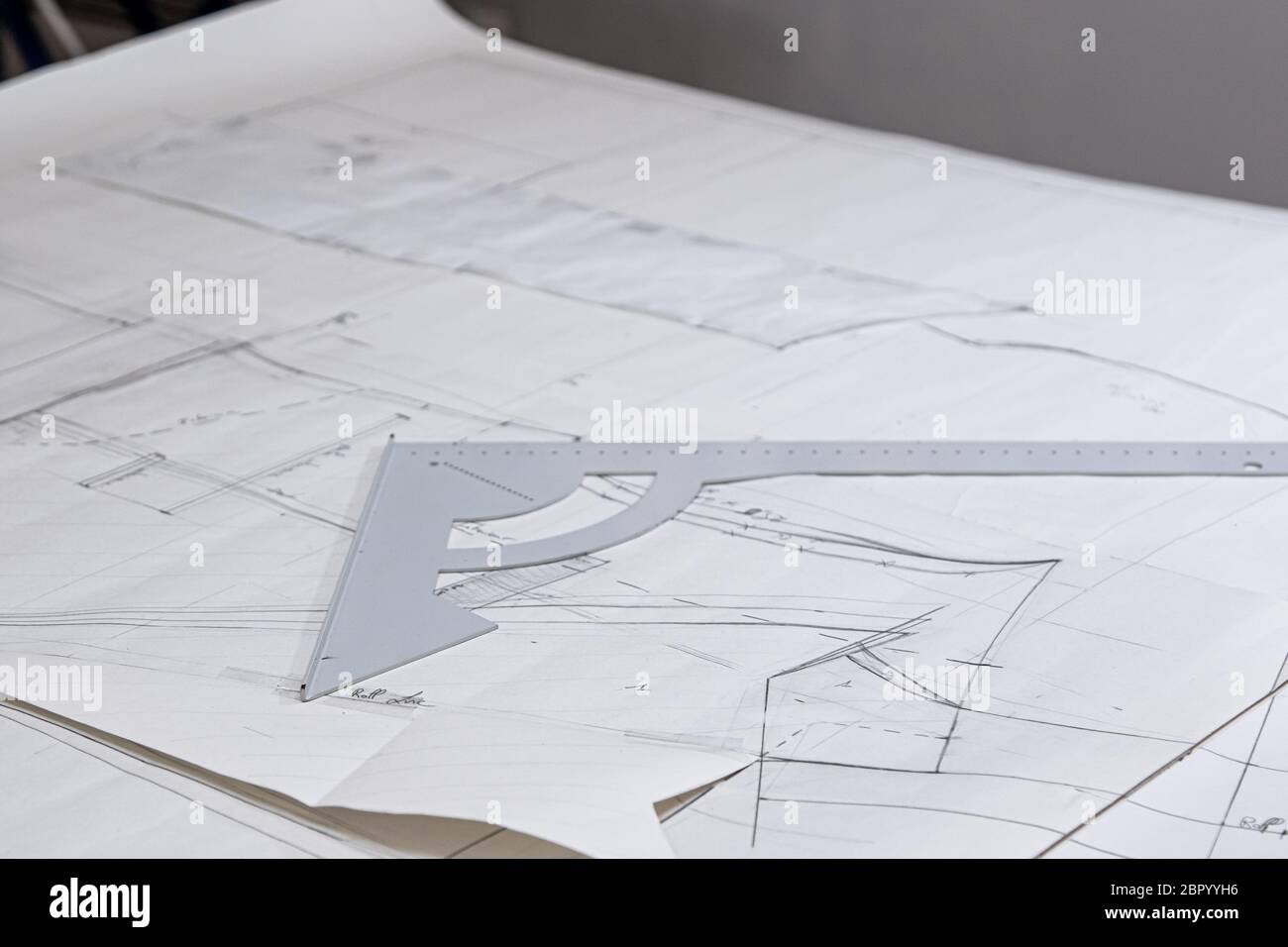 Tailor made suit hi-res stock photography and images - Alamy