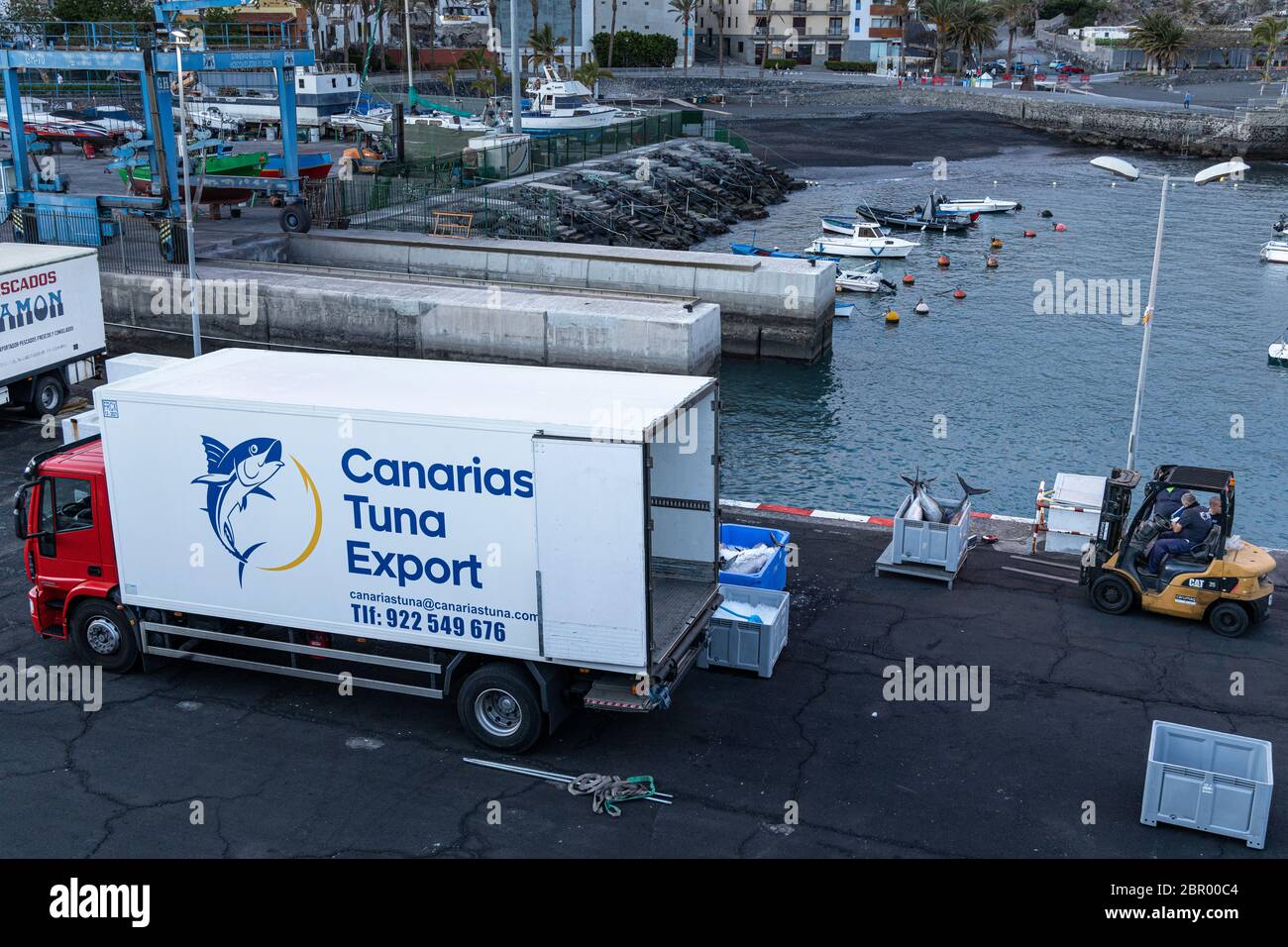 Food boat boxes hi-res stock photography and images - Alamy