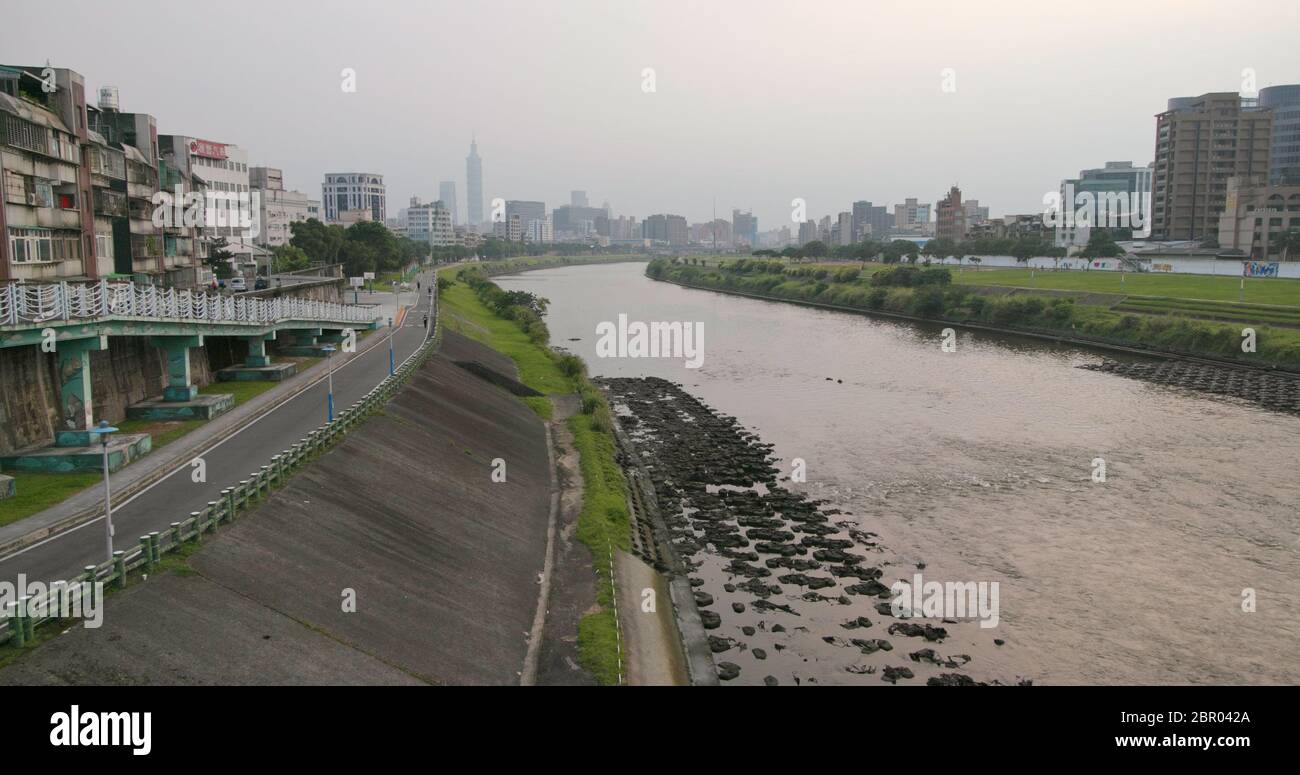 Taipei city, Taiwan 27 May 2018:- Serious air pollution in Taipei city ...