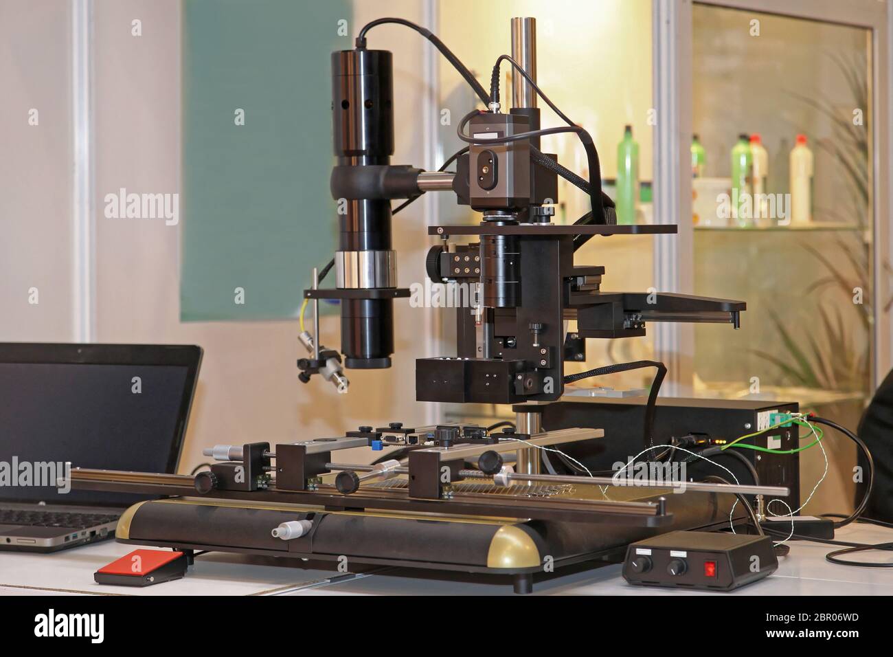 Tabletop Digital Microscope With Camera and Led Lights Stock Photo - Alamy