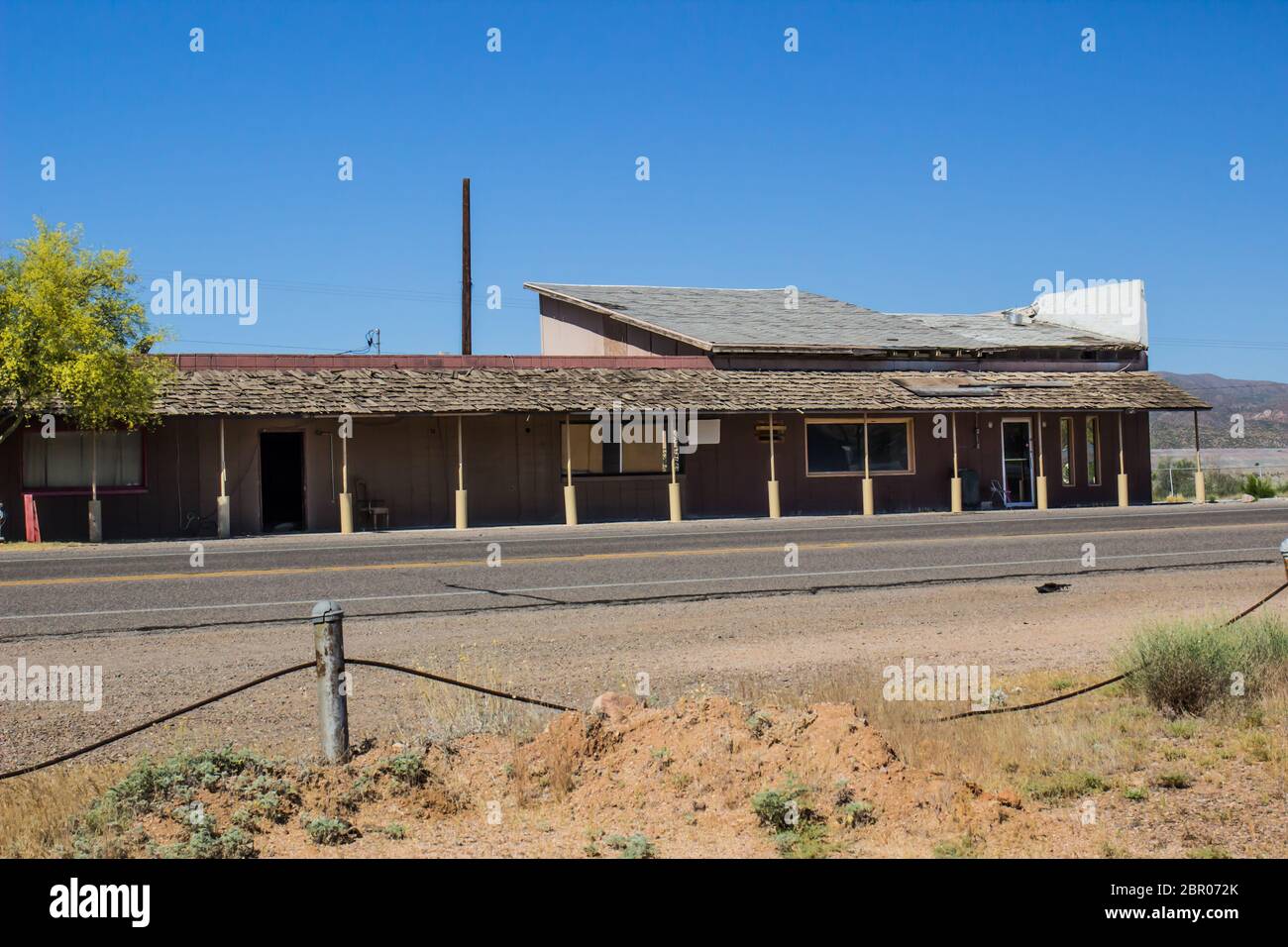 Old Roadside Building In Disrepair Stock Photo - Alamy