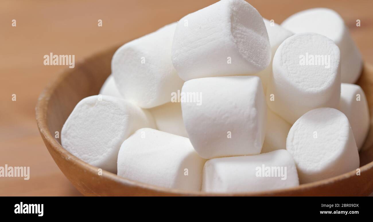 White cotton candy on wooden plate Stock Photo - Alamy