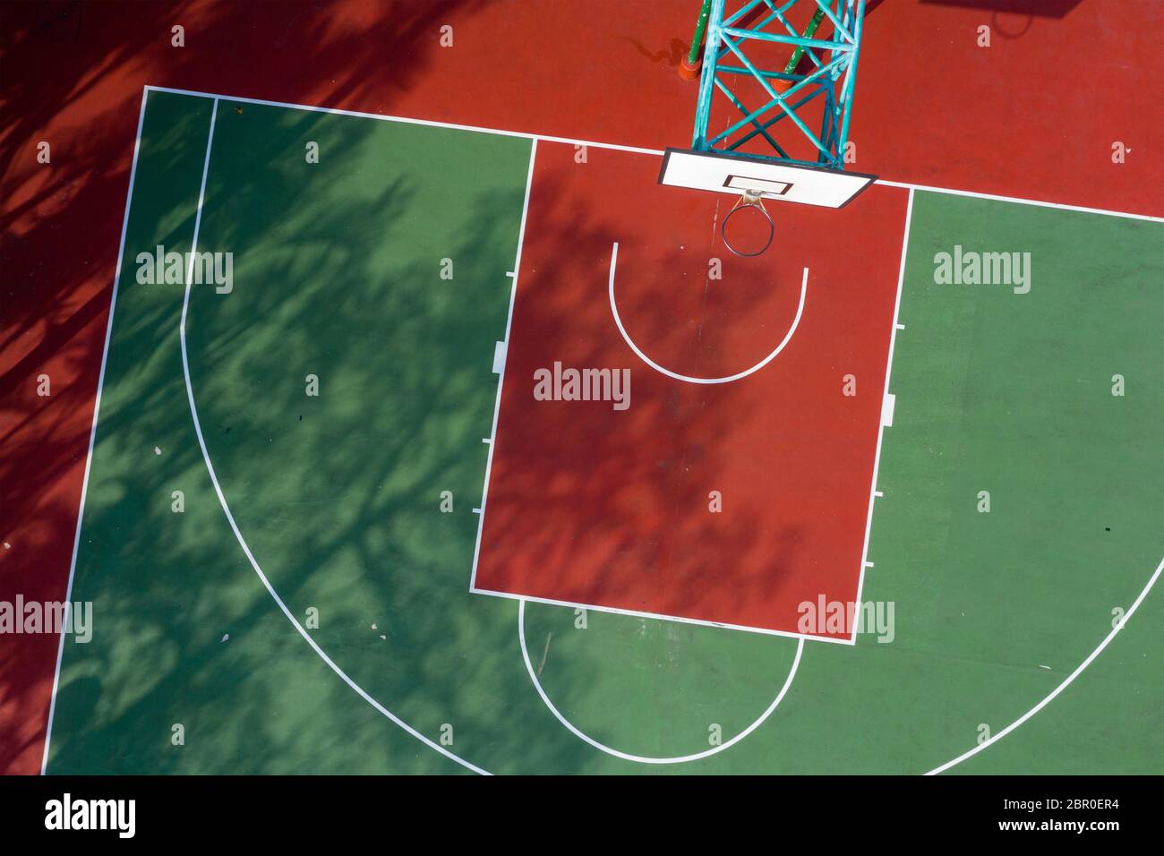 Over the top view basketball hi-res stock photography and images - Alamy