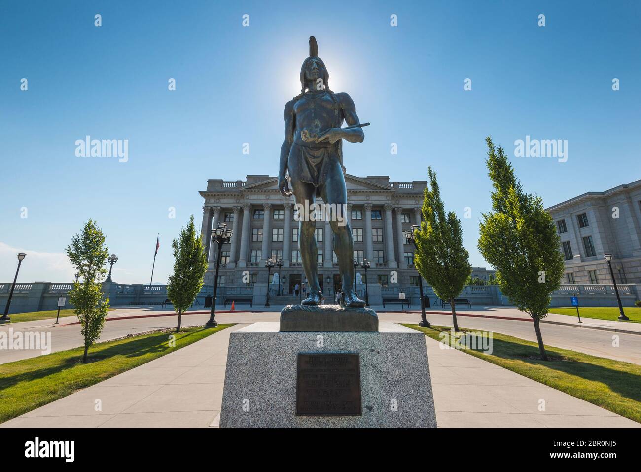 Capital in columns hi-res stock photography and images - Alamy