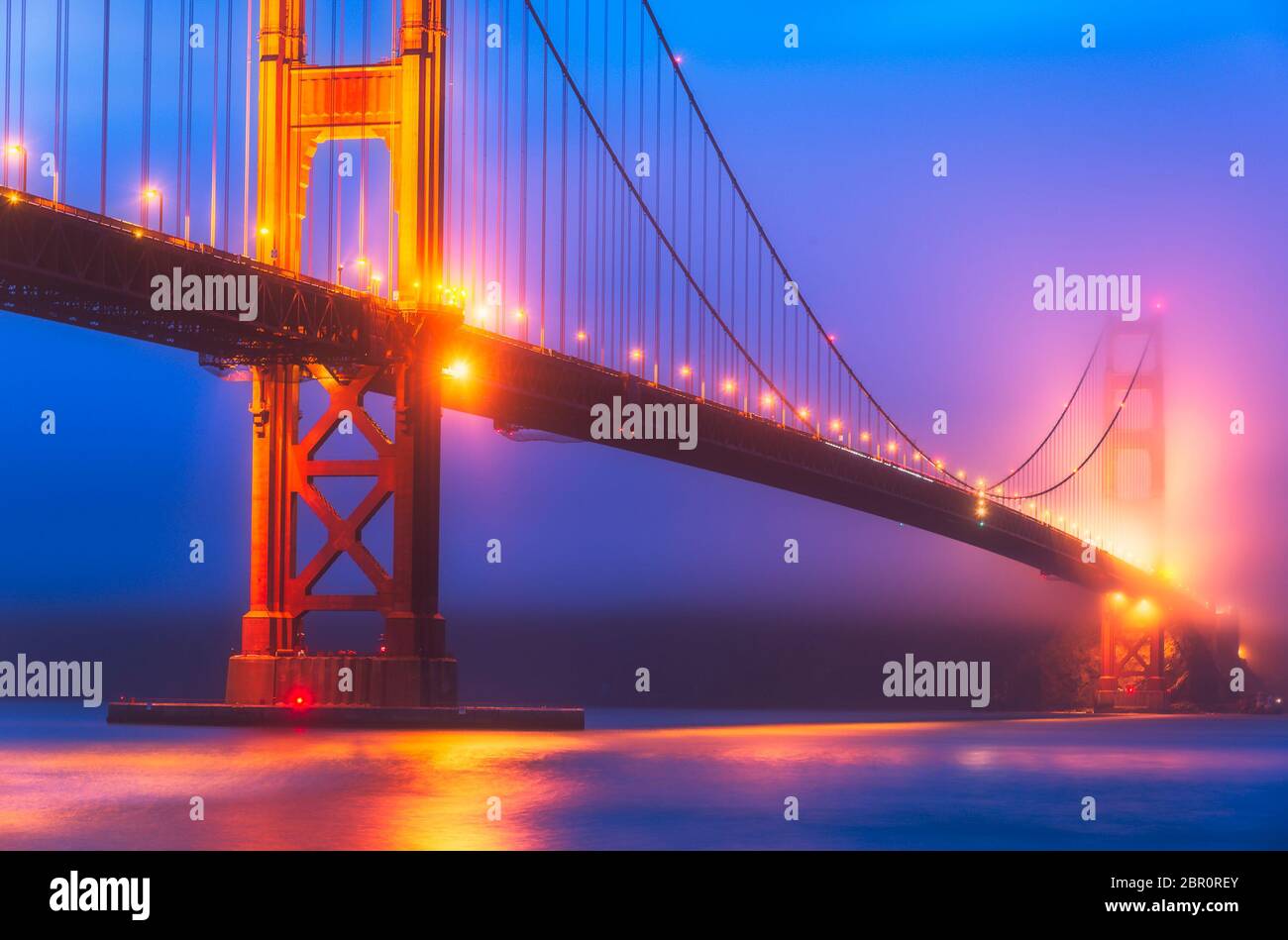 golden gate bridge at night Stock Photo - Alamy