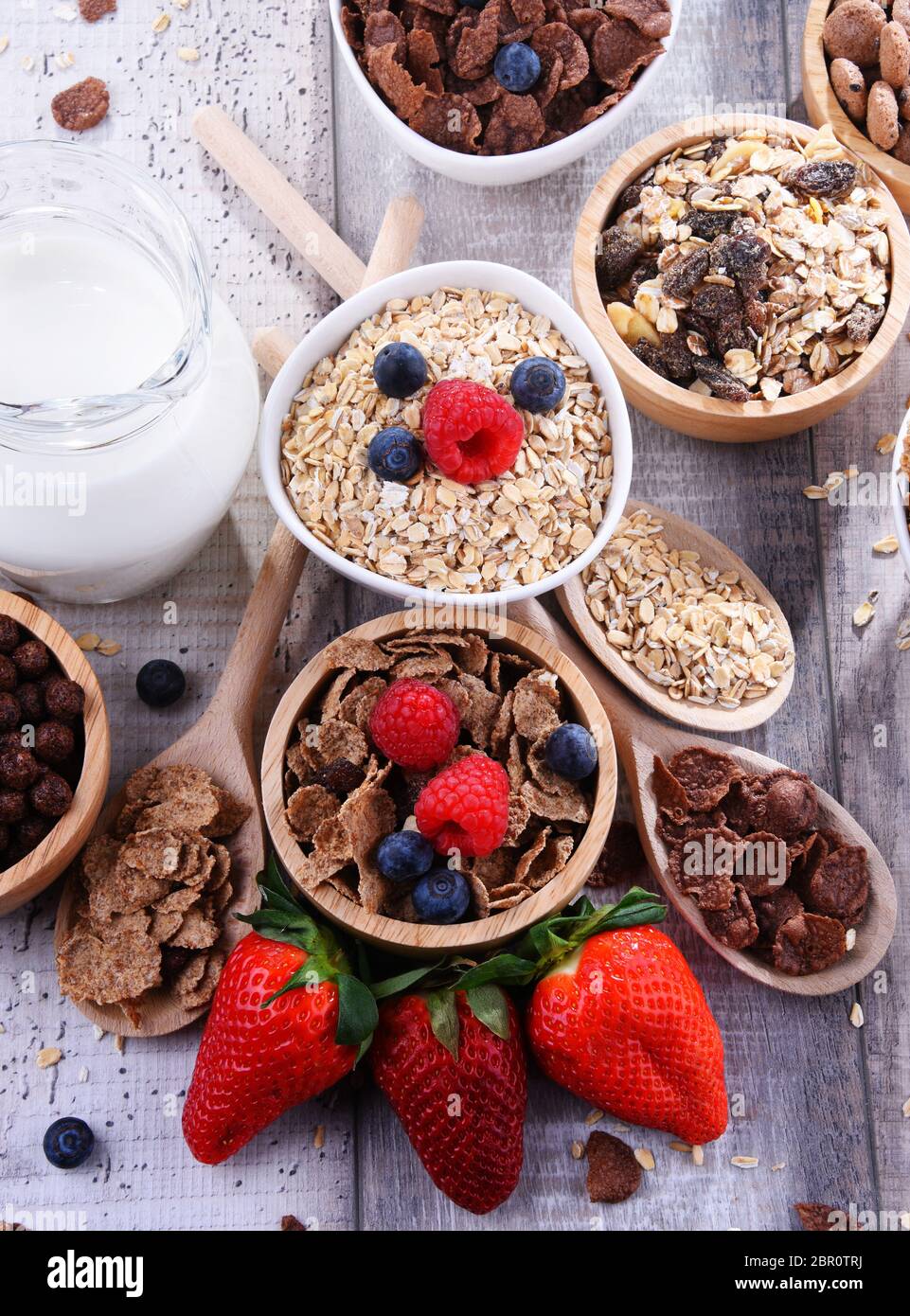 Bowls containing different sorts of breakfast cereal products Stock ...
