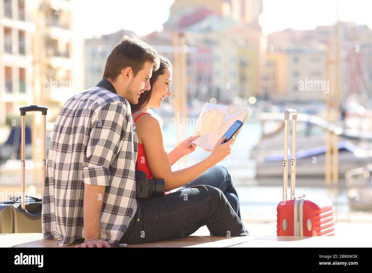 Funny map reading hi-res stock photography and images - Alamy